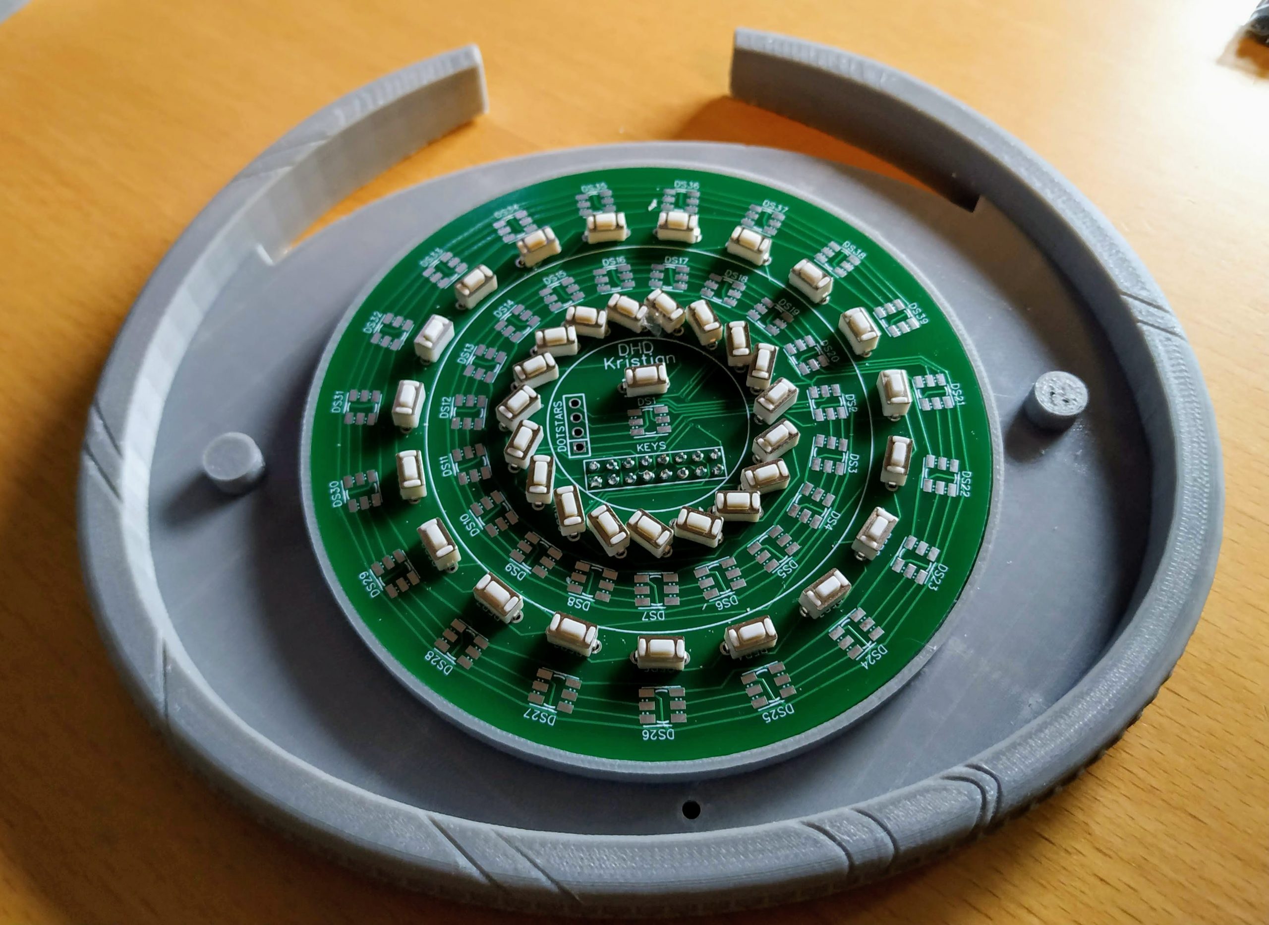 jwz: Working desktop Stargate and DHD!